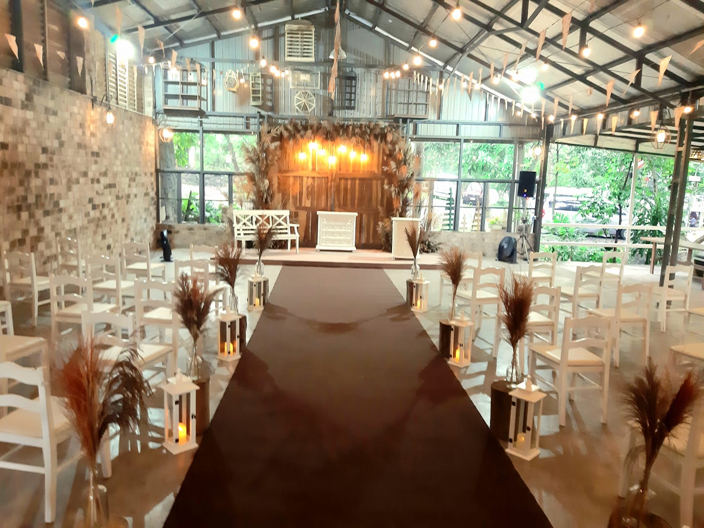 La Faite Home and Country Garden - Jennifer Wedding & Events